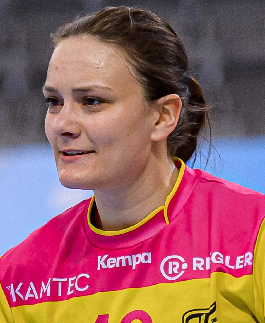 Nicole Roth's Instagram, Twitter & Facebook on IDCrawl